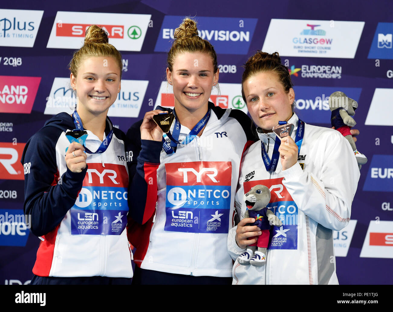 Women's 3m Springboard Final medal presentation: L to R, Alicia Blagg ...