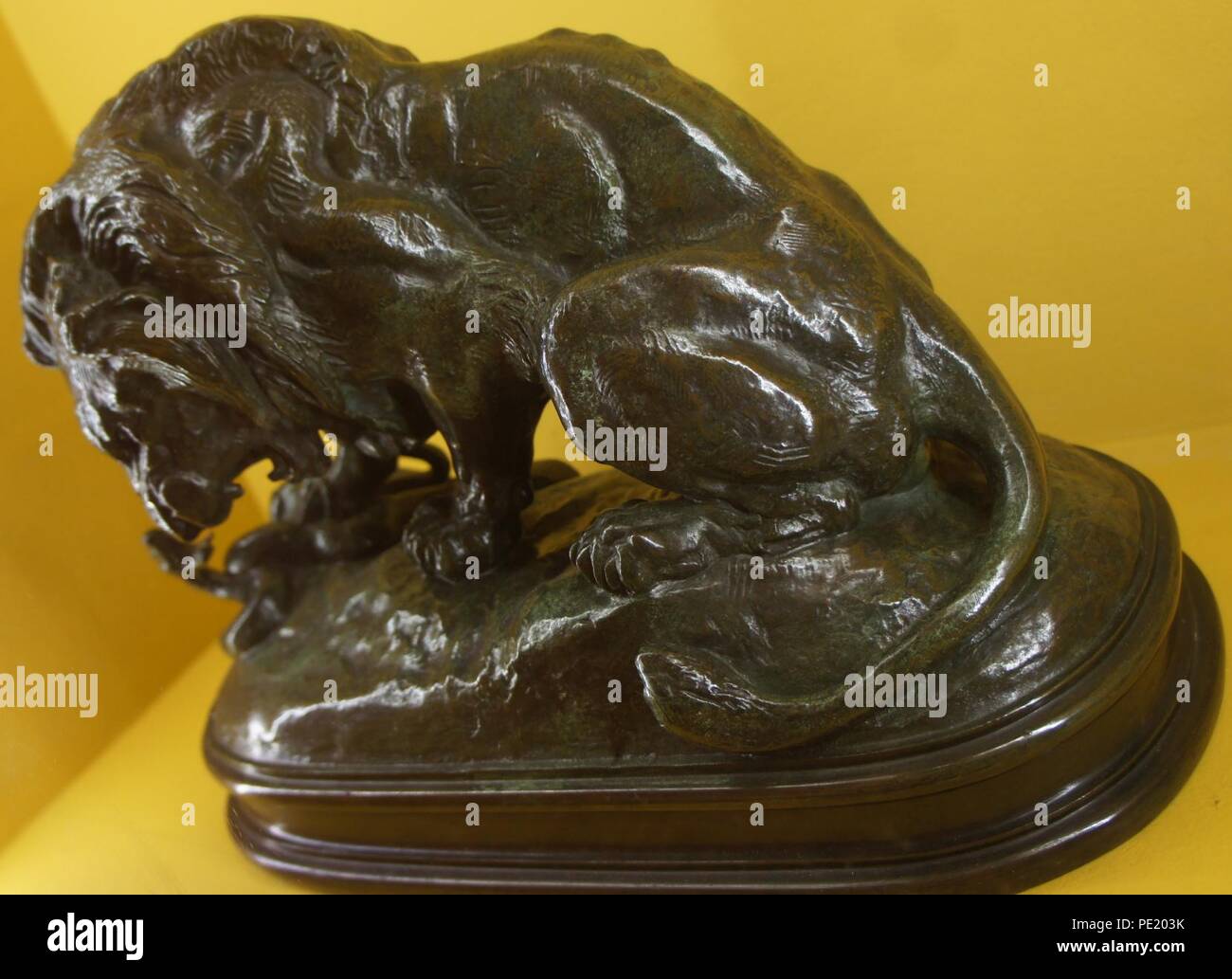 écrasant hi-res stock photography and images - Alamy