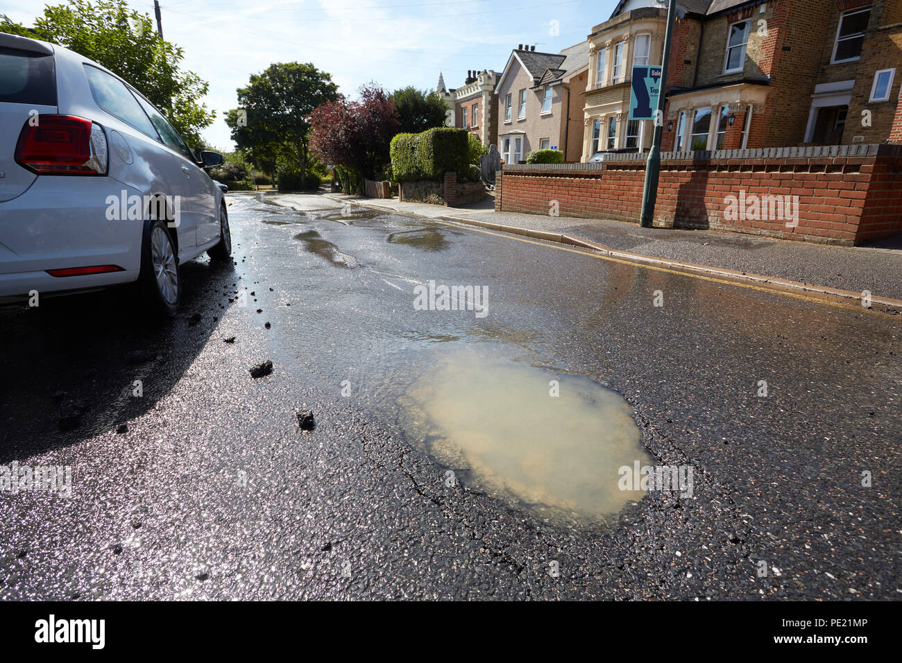 Bexley, London, UK. 11th August 2018. Recent heatwave causes pothole ...