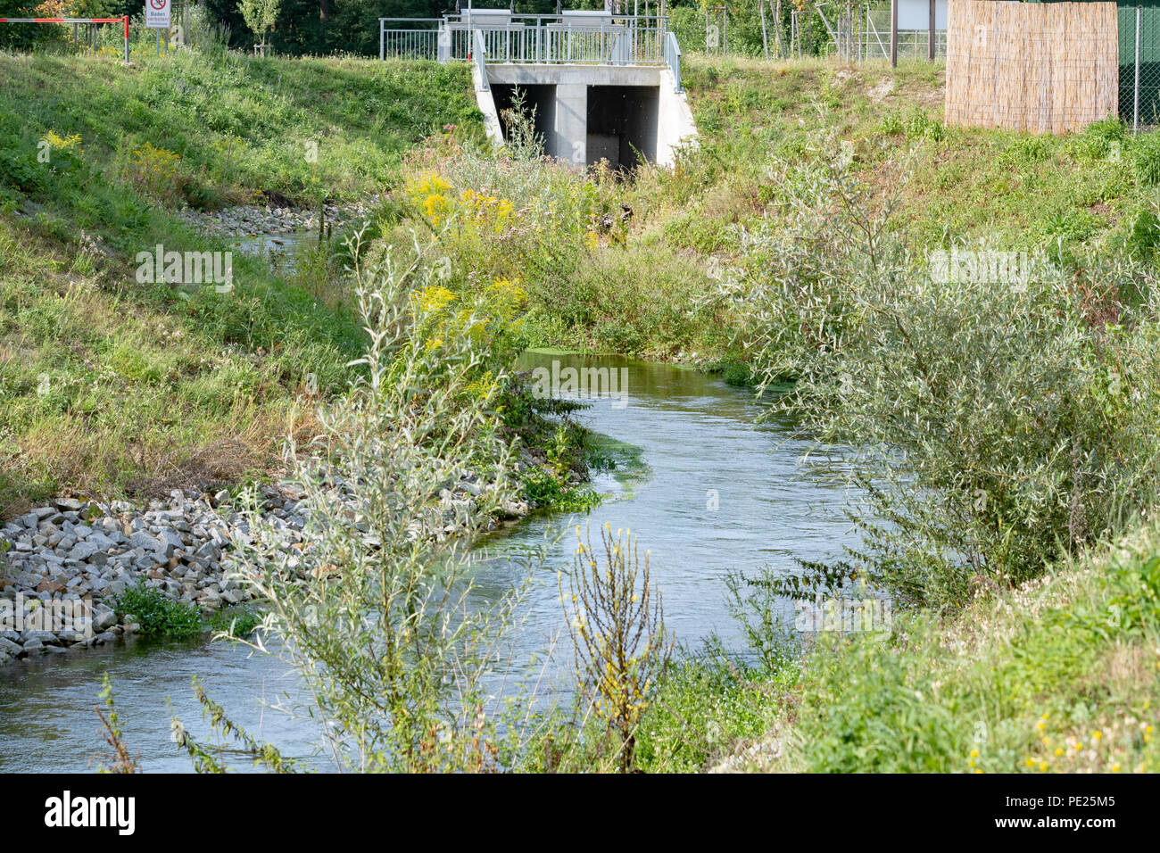 Hydroelectric power plant operator hi-res stock photography and images ...