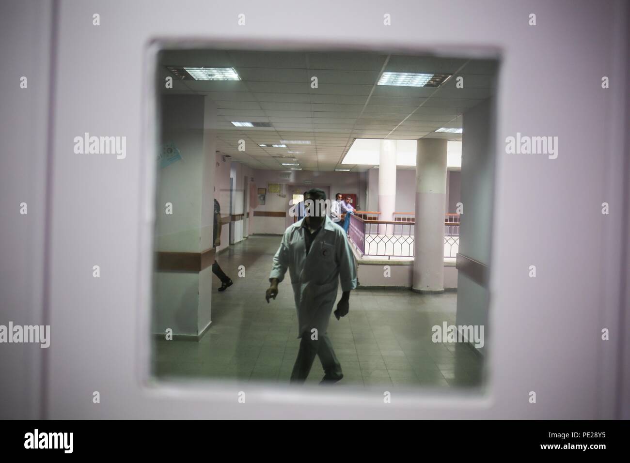 Gaza City, The Gaza Strip, Palestine. 12th Aug, 2018. A Palestinian ...