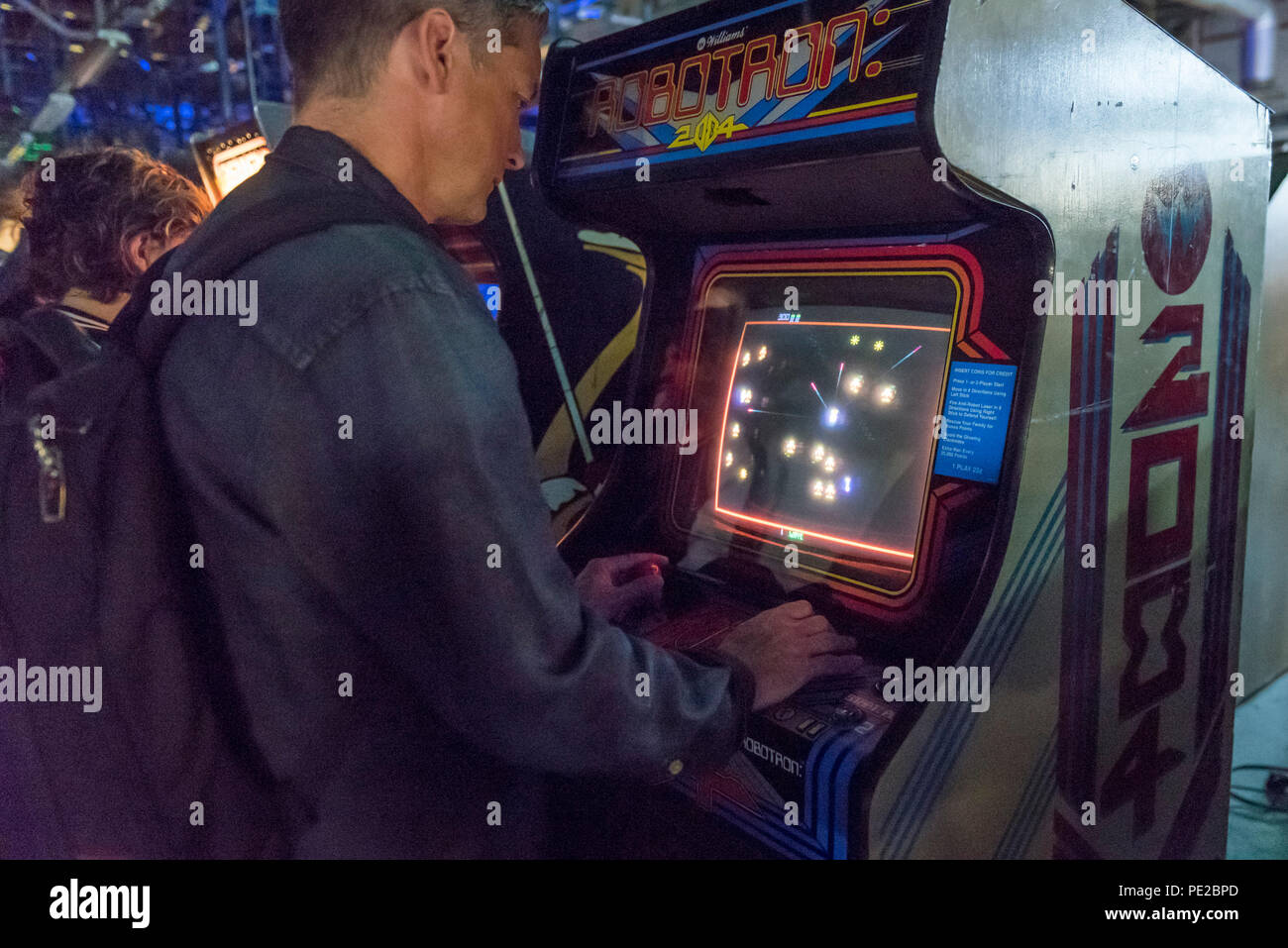 Time zone video game hi-res stock photography and images - Alamy