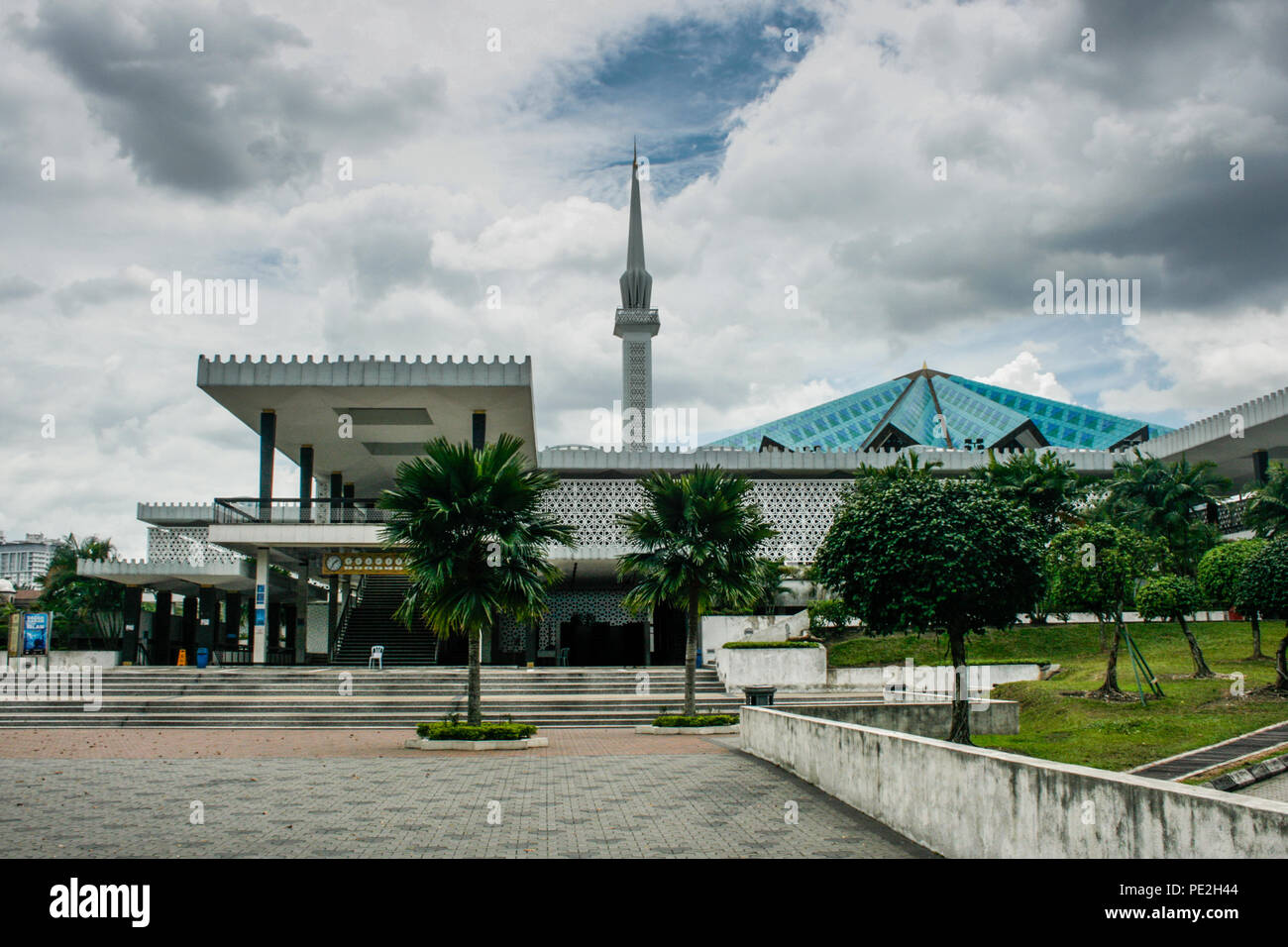 National Mosque (Masjid Negara), Kuala Lumpur, Malaysia Stock Photo - Alamy