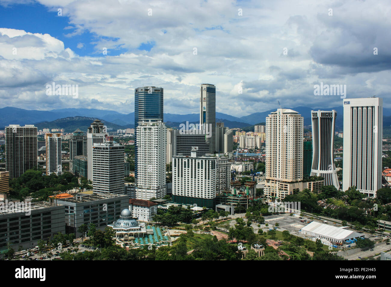 Syakirin mosque klcc kuala lumpur hi-res stock photography and images ...