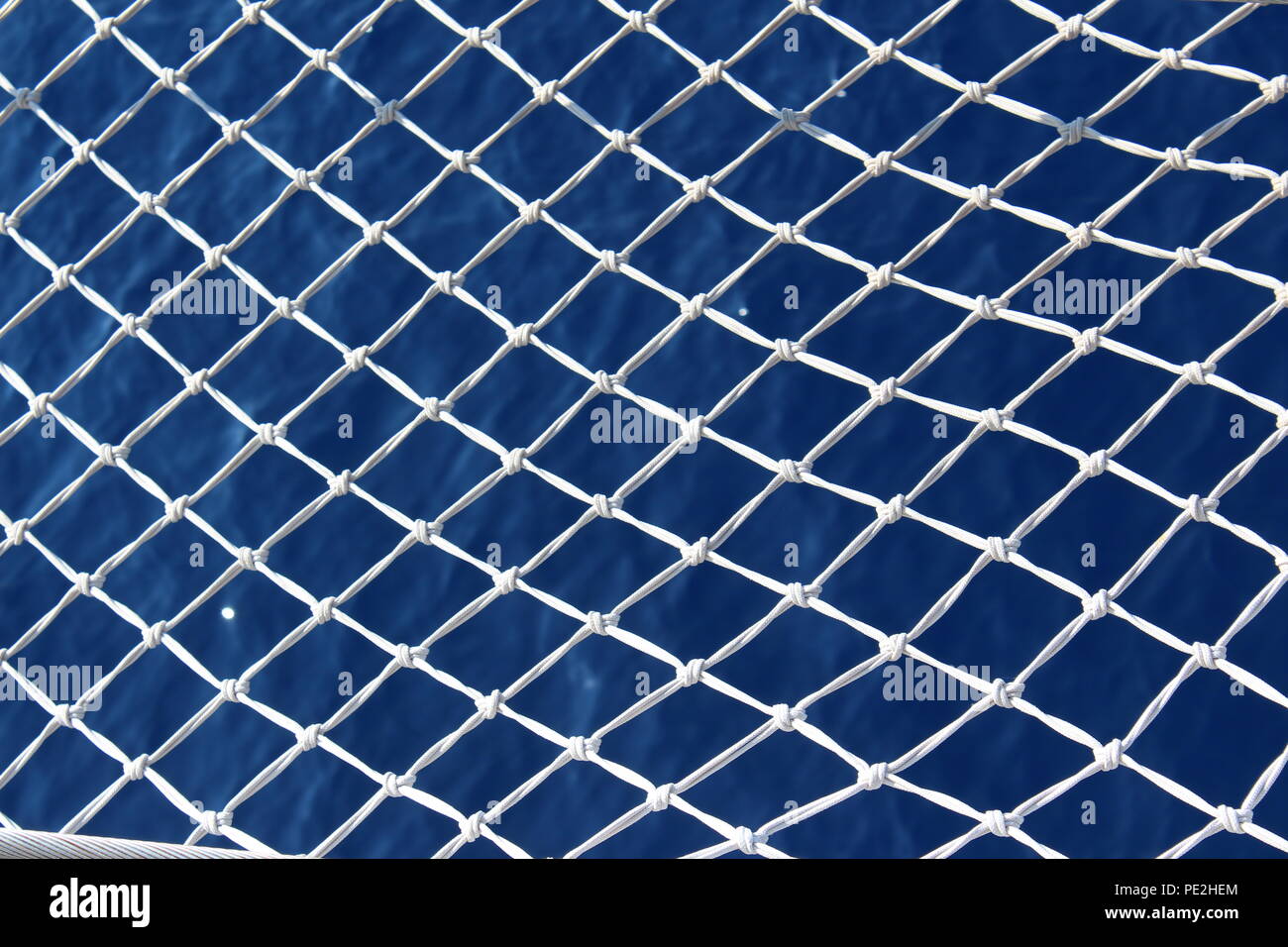 Deep blue water hi-res stock photography and images - Alamy