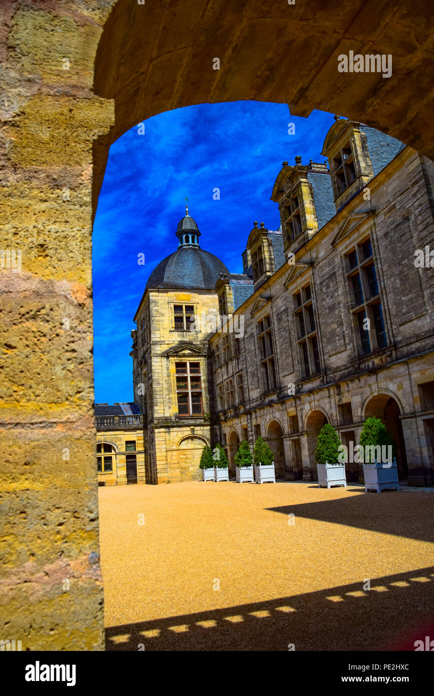 The architecture and grounds of the majestic Chateau de Hautefort in ...