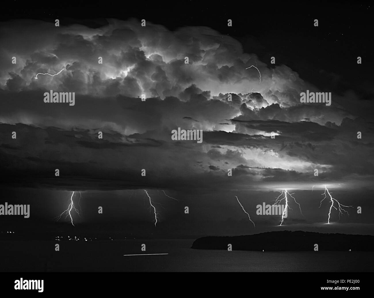 Thunderstorm Black and White Stock Photos & Images - Alamy