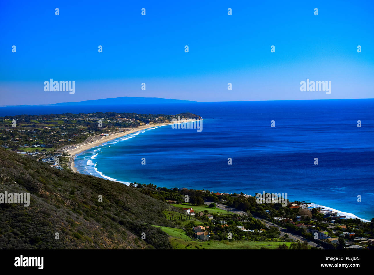 Malibu hills hi-res stock photography and images - Alamy