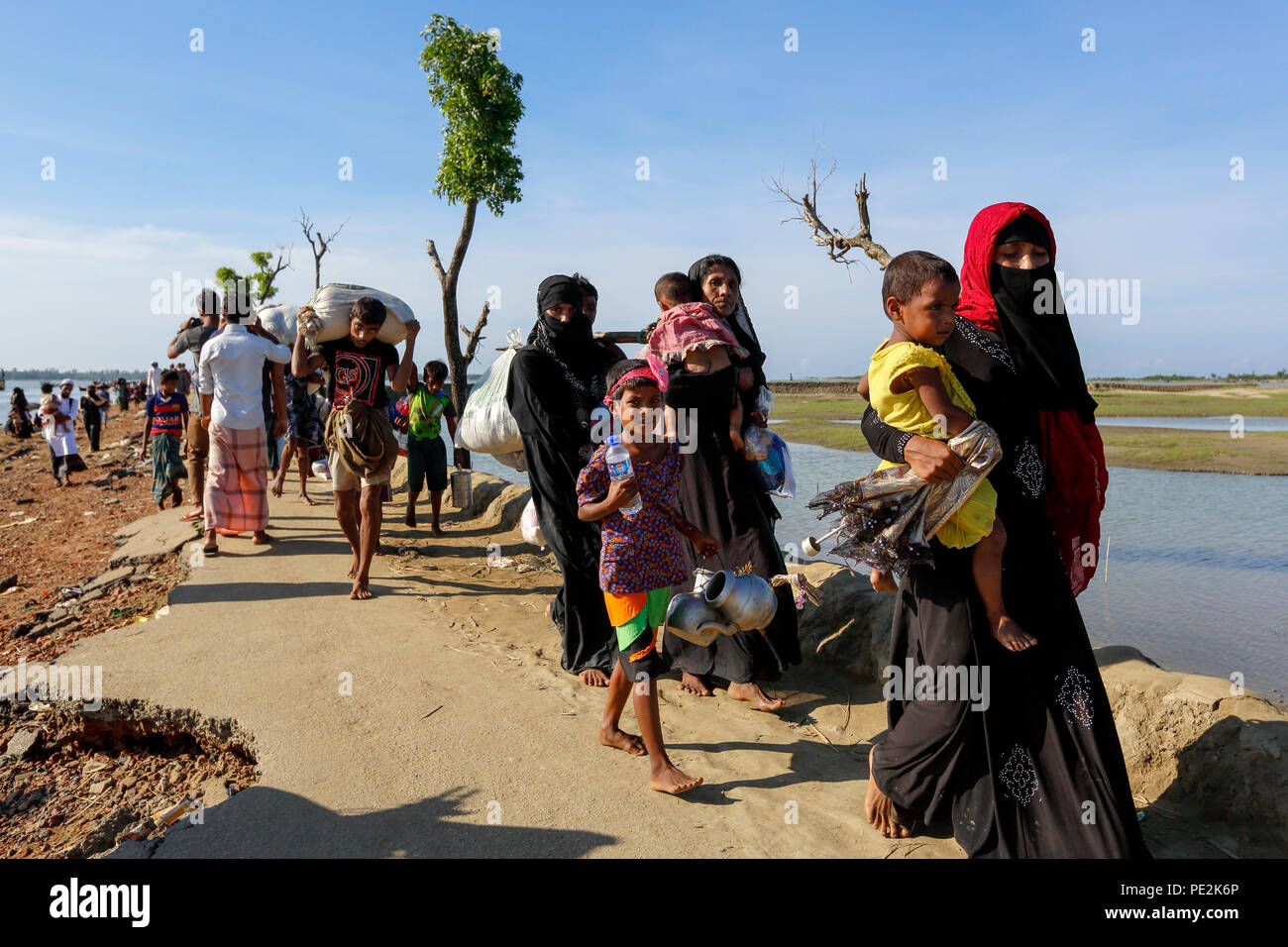 Refugee people hi-res stock photography and images - Alamy
