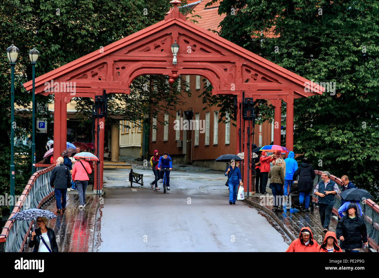 Old drawbridge hi-res stock photography and images - Alamy