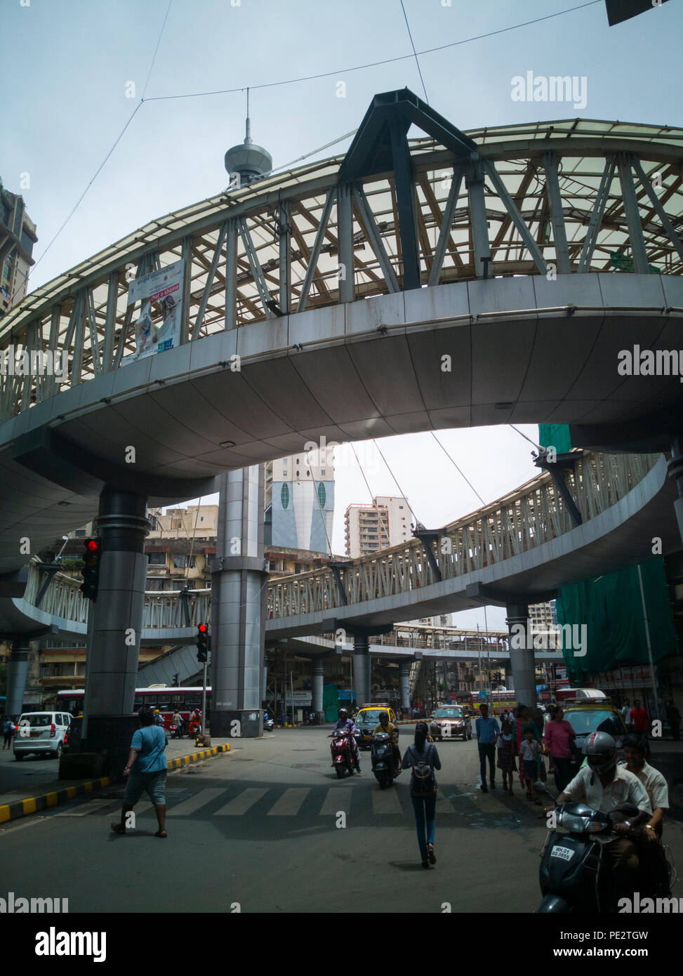 Pedestrian intersection in india hi-res stock photography and images ...