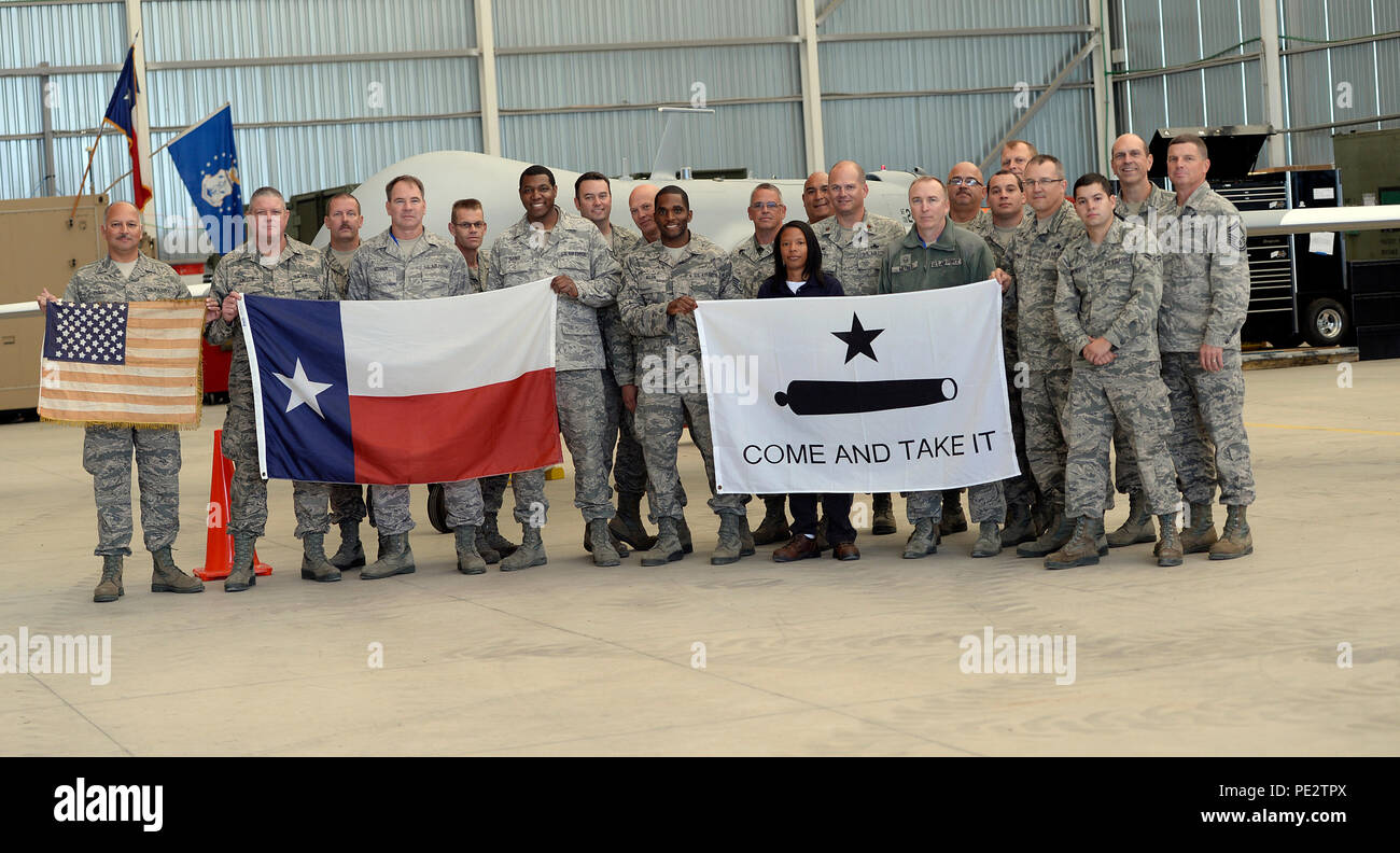 Maintenance Group airmen from the 147th Reconnaissance Wing, Texas Air ...