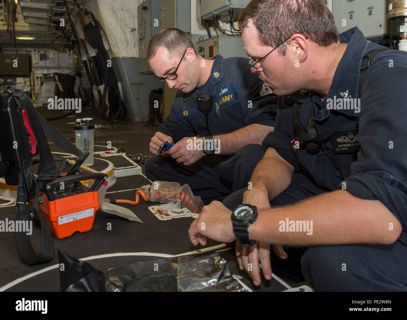 150924-N-MK881-155 STRAIT OF MALACCA (September 24, 2015) Chief ...