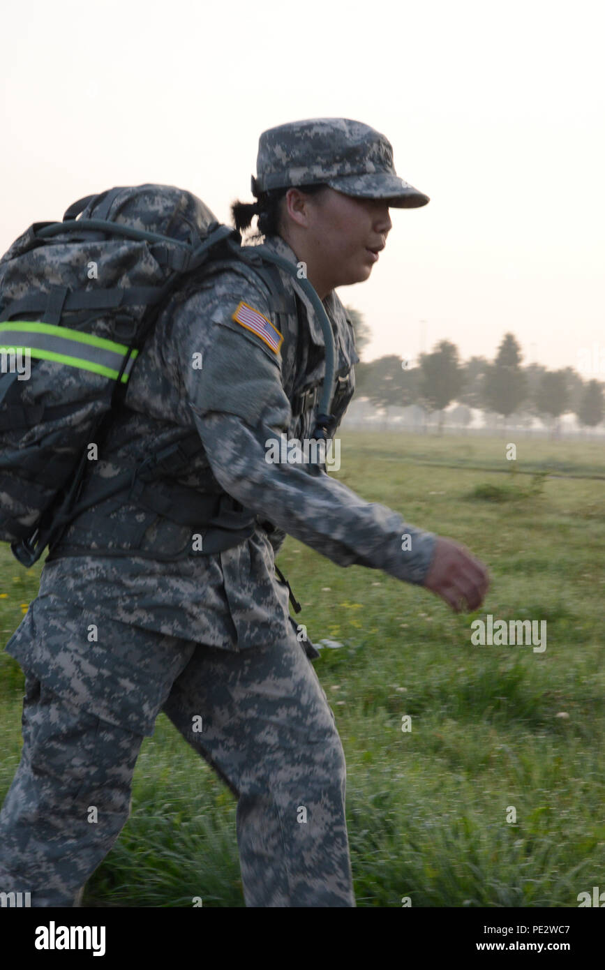 U.S. Army Sgt. Kia Xiong, 2nd Signal Brigade, Wiesbaden runs the 12 ...