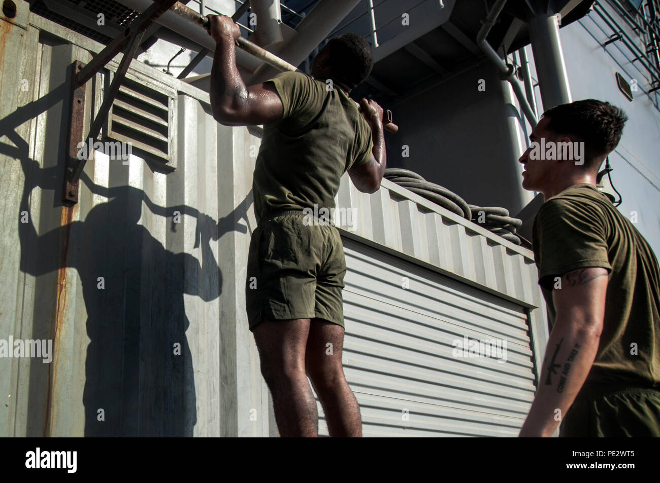 ARABIAN GULF (Sept. 22, 2015) U.S. Marines with the 15th Marine ...