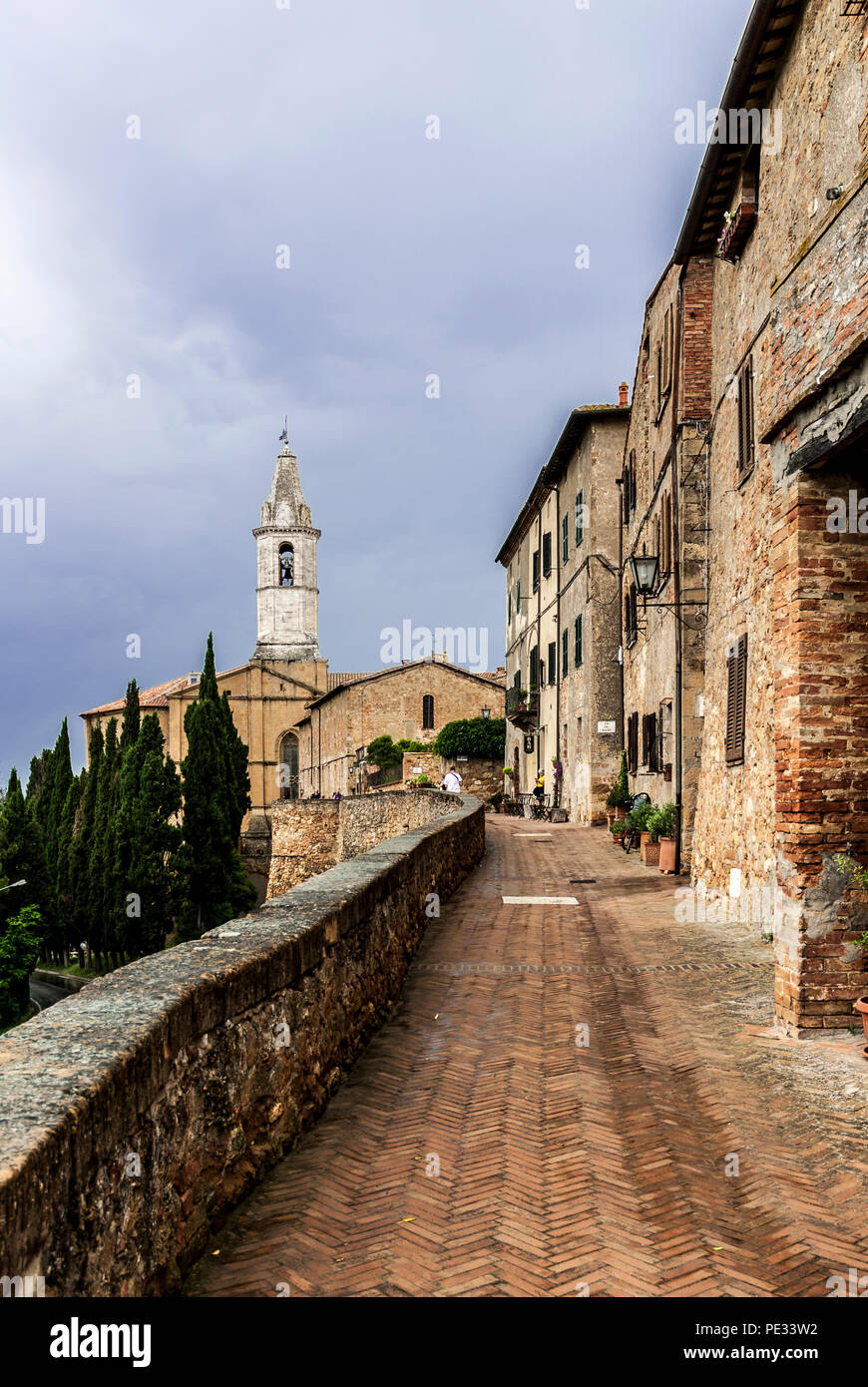 Orcia valley tuscany landmarks hi-res stock photography and images - Alamy