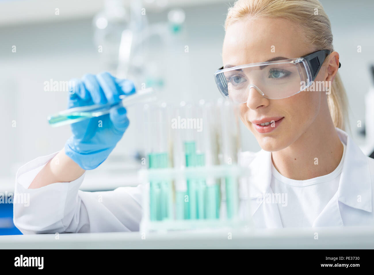 Modern chemistry hi-res stock photography and images - Alamy