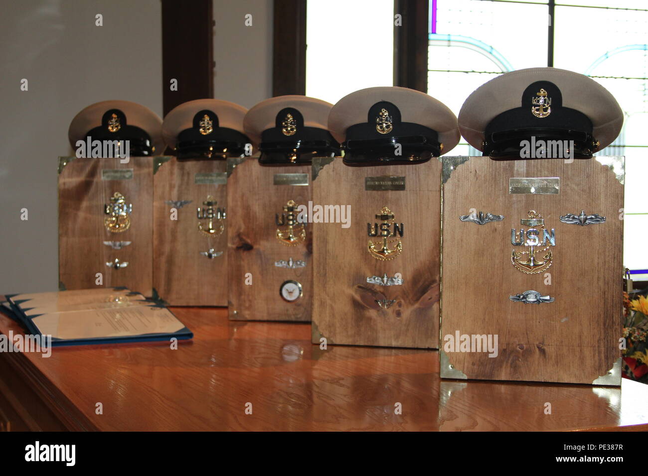 150916-N-BG318-003 Chesapeake, Va. (Sept. 16, 2015) Combination covers ...