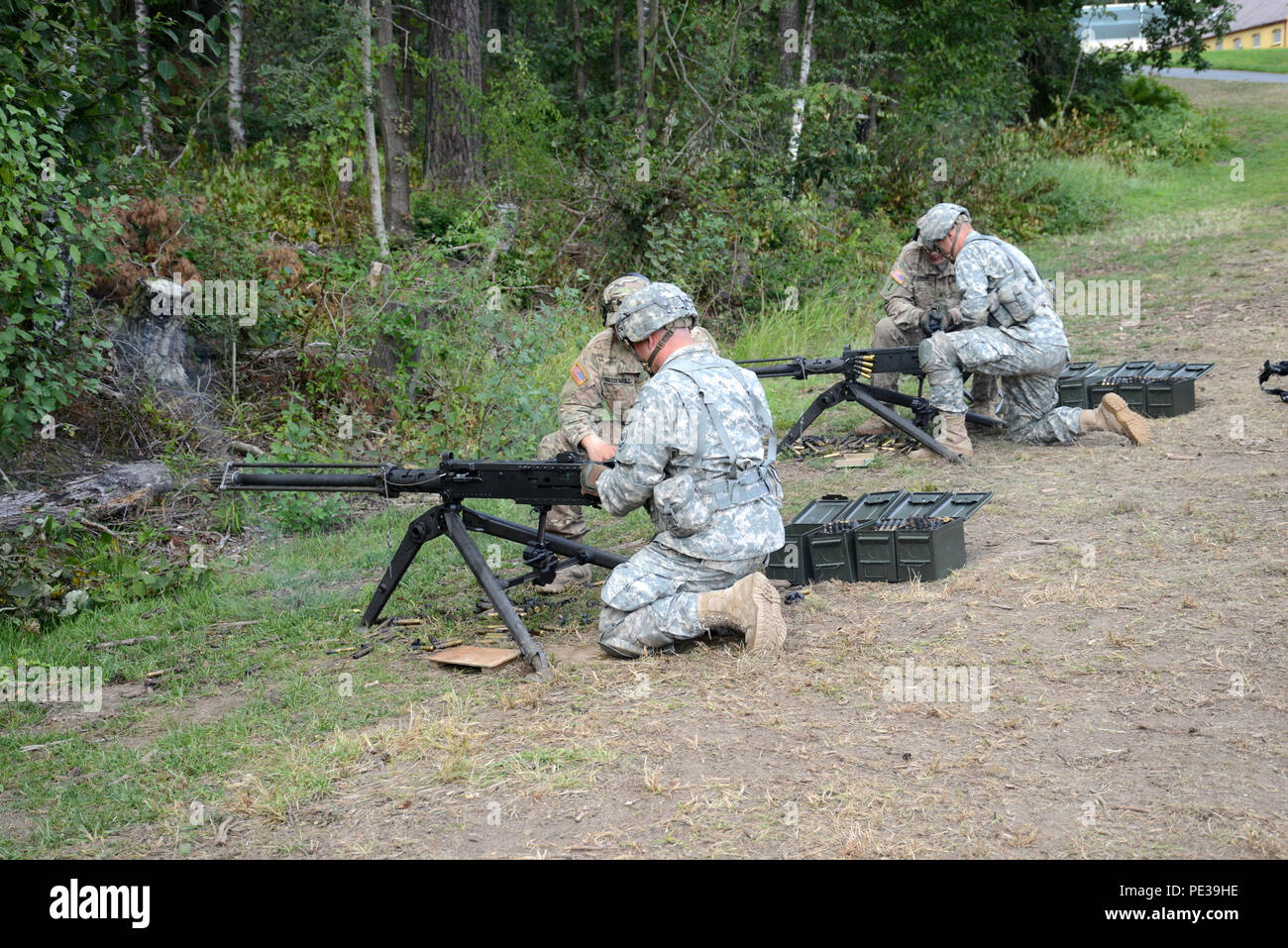 Troopers from the 2nd Cavalry Regiment of the U.S. Army practice ...