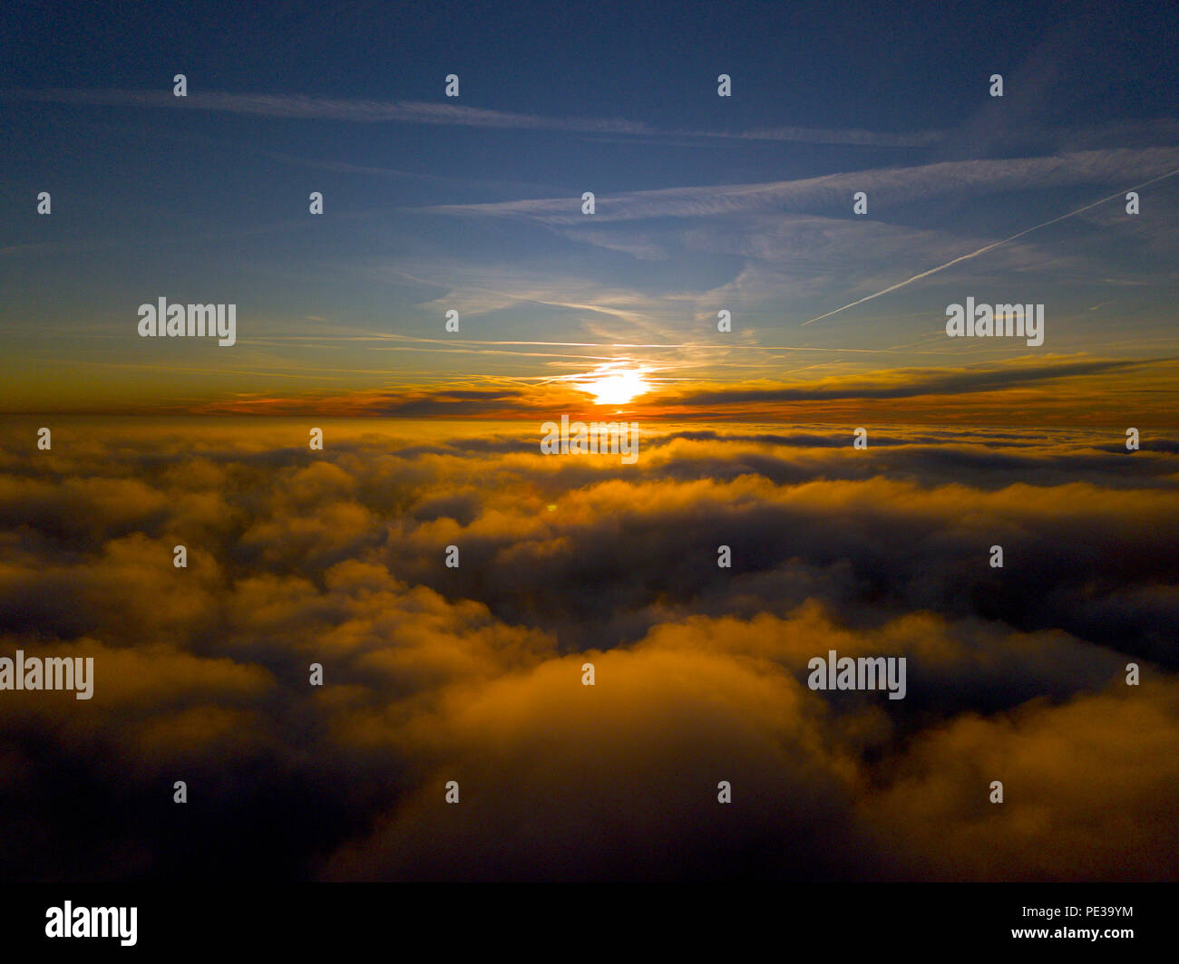 Sun above clouds hi-res stock photography and images - Alamy
