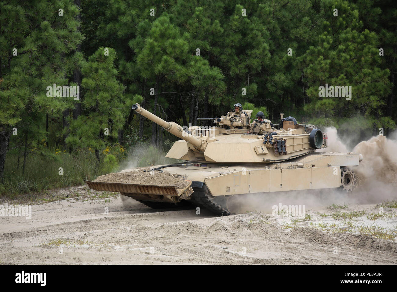 Marines with Alpha Company, 2nd Tank Battalion, depart the training ...