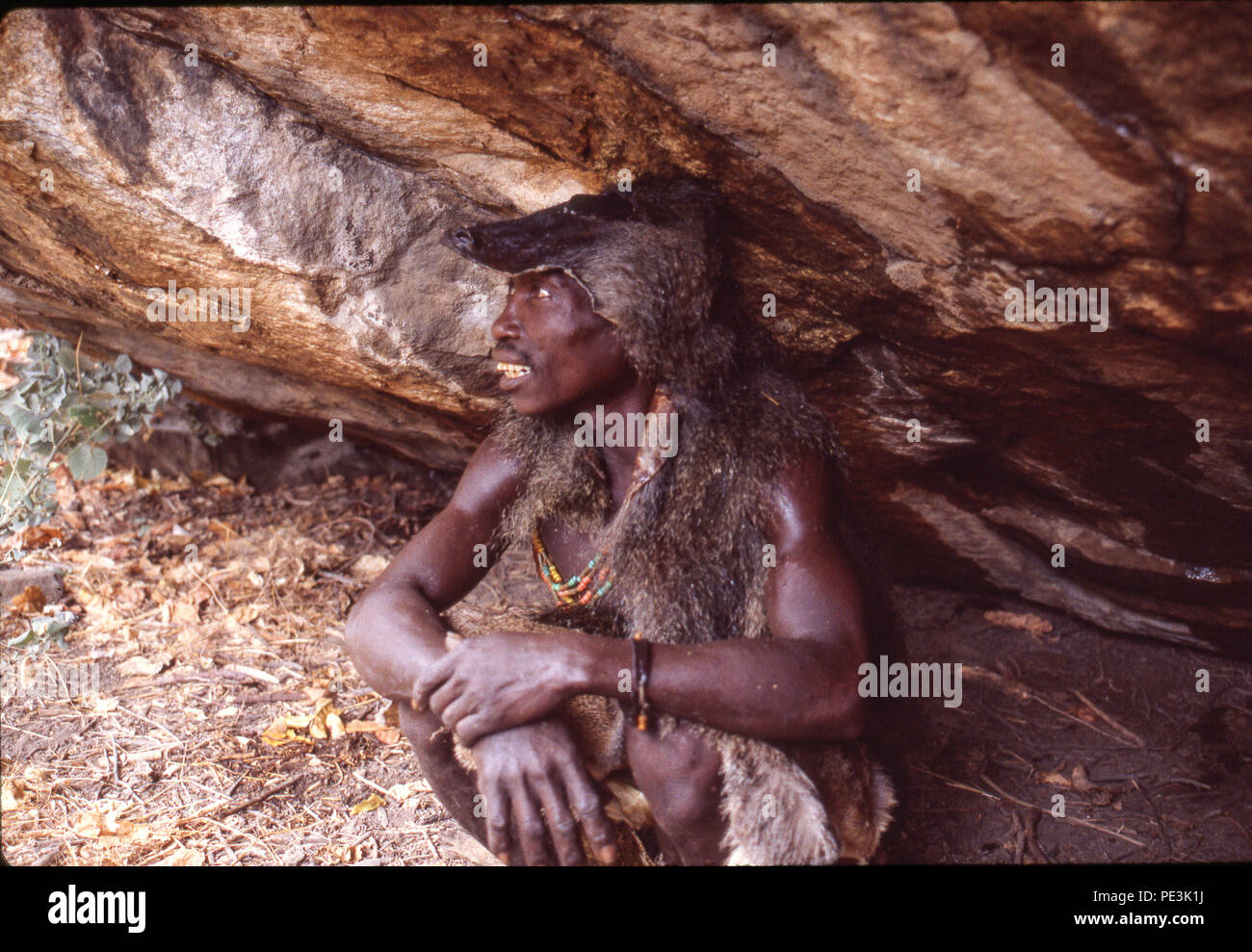 Hadza hunter gatherers hi-res stock photography and images - Alamy