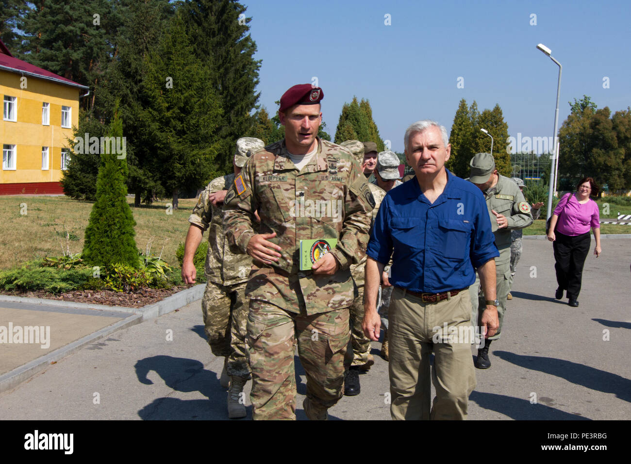 Lt. Col. Mike Kloepper (left), commander of the U.S. Army's 2nd ...