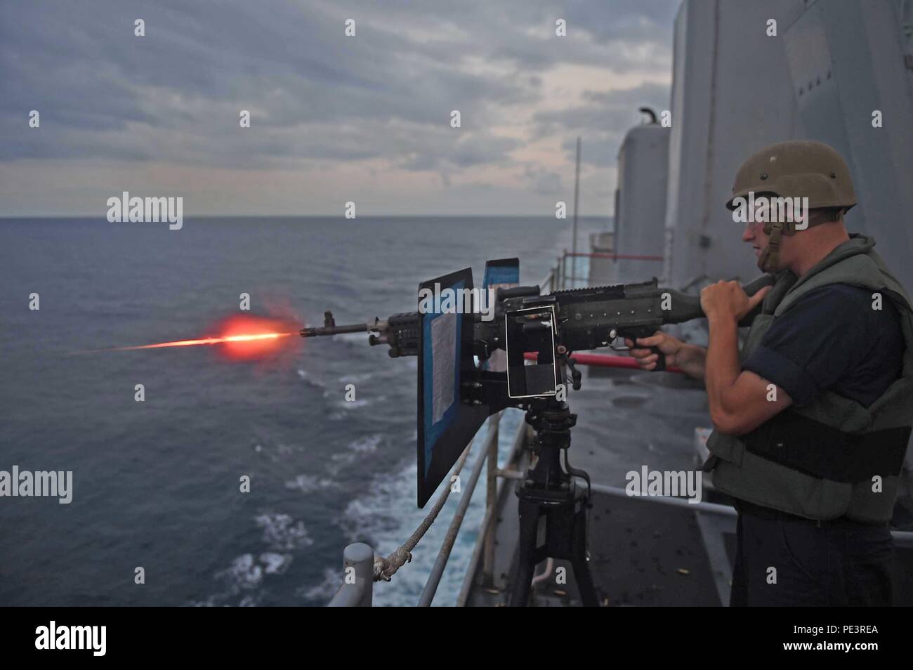 150901-N-KM939-1248 PACIFIC OCEAN (Sep. 01, 2015) - Boatswain’s Mate ...