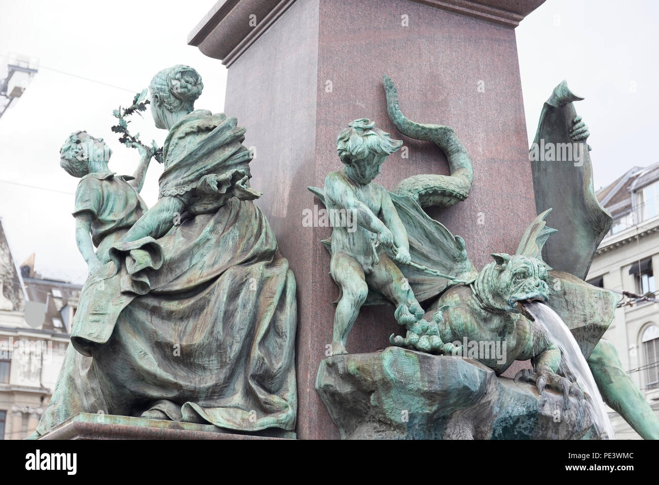 Monument of Alfred Escher on Bahnhofplatz square,Zurich main train ...