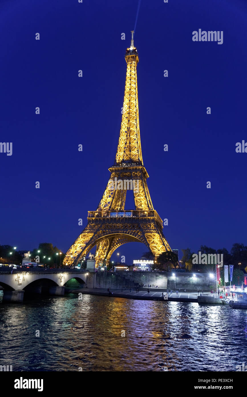 Illuminated Eiffel Tower, Paris, France Stock Photo - Alamy