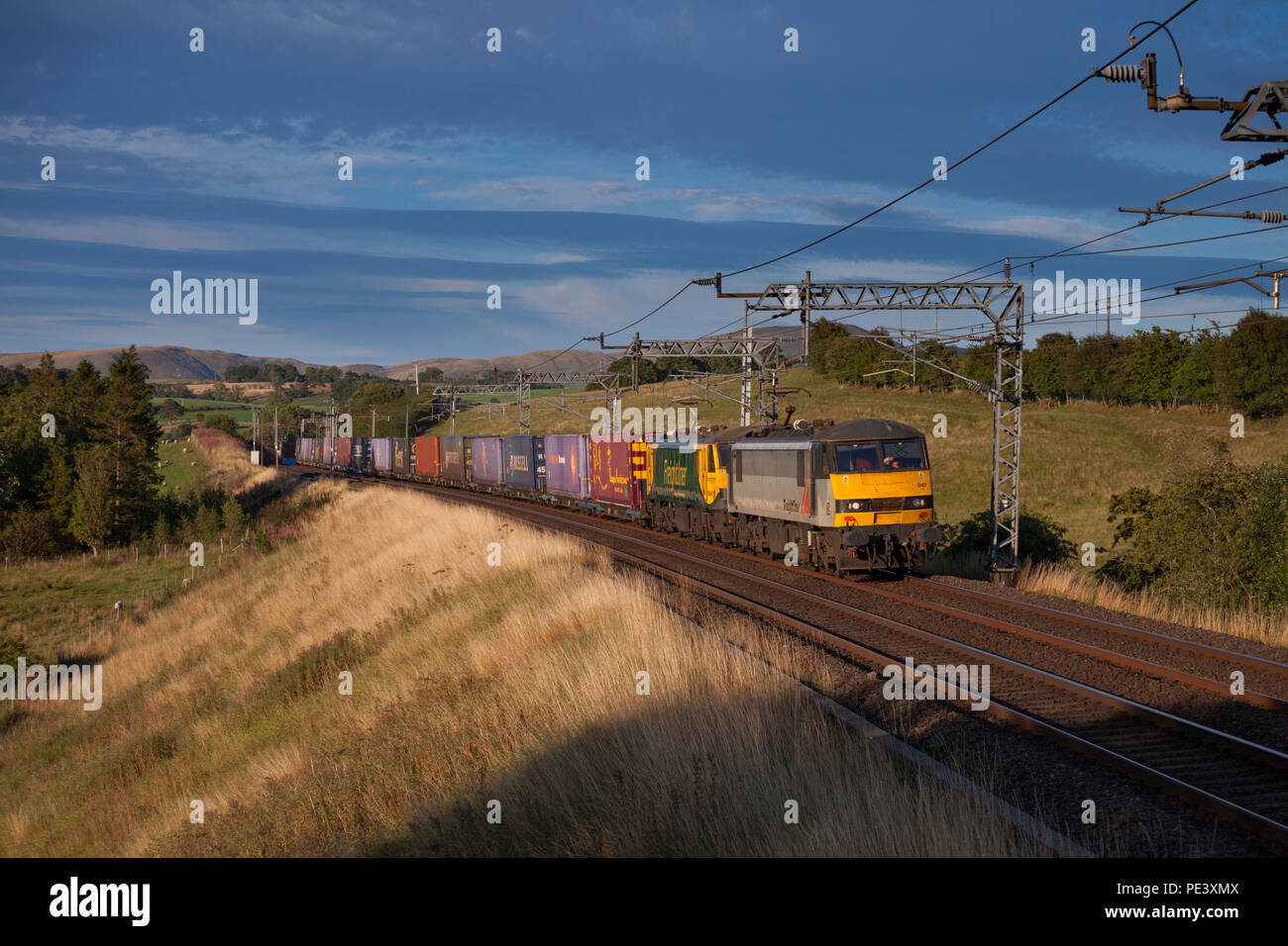 2 Freightliner class 90 electric locomotives at Lambrigg (north of ...