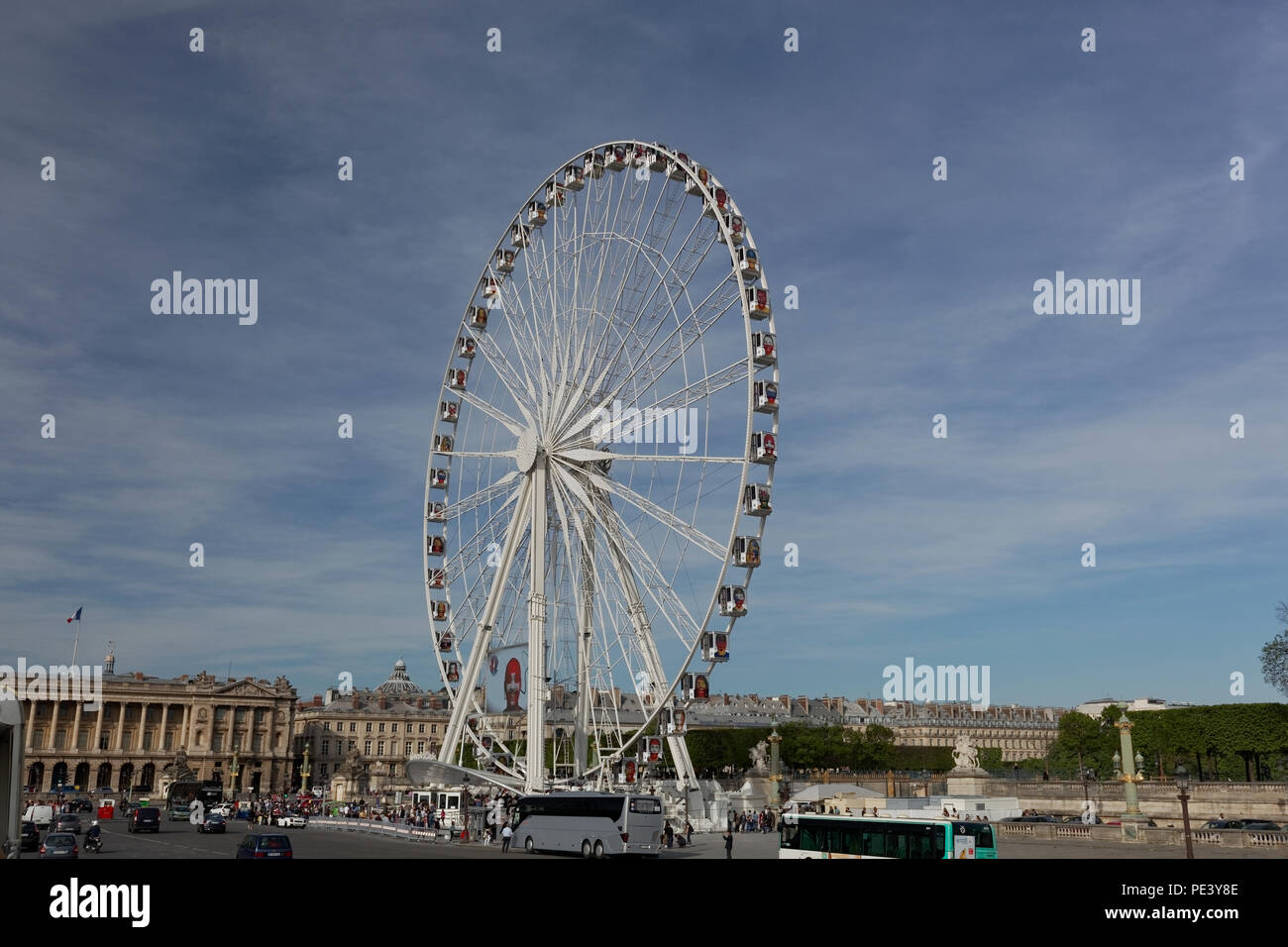 Ferris wheel at Place de la Concorde Stock Photo - Alamy