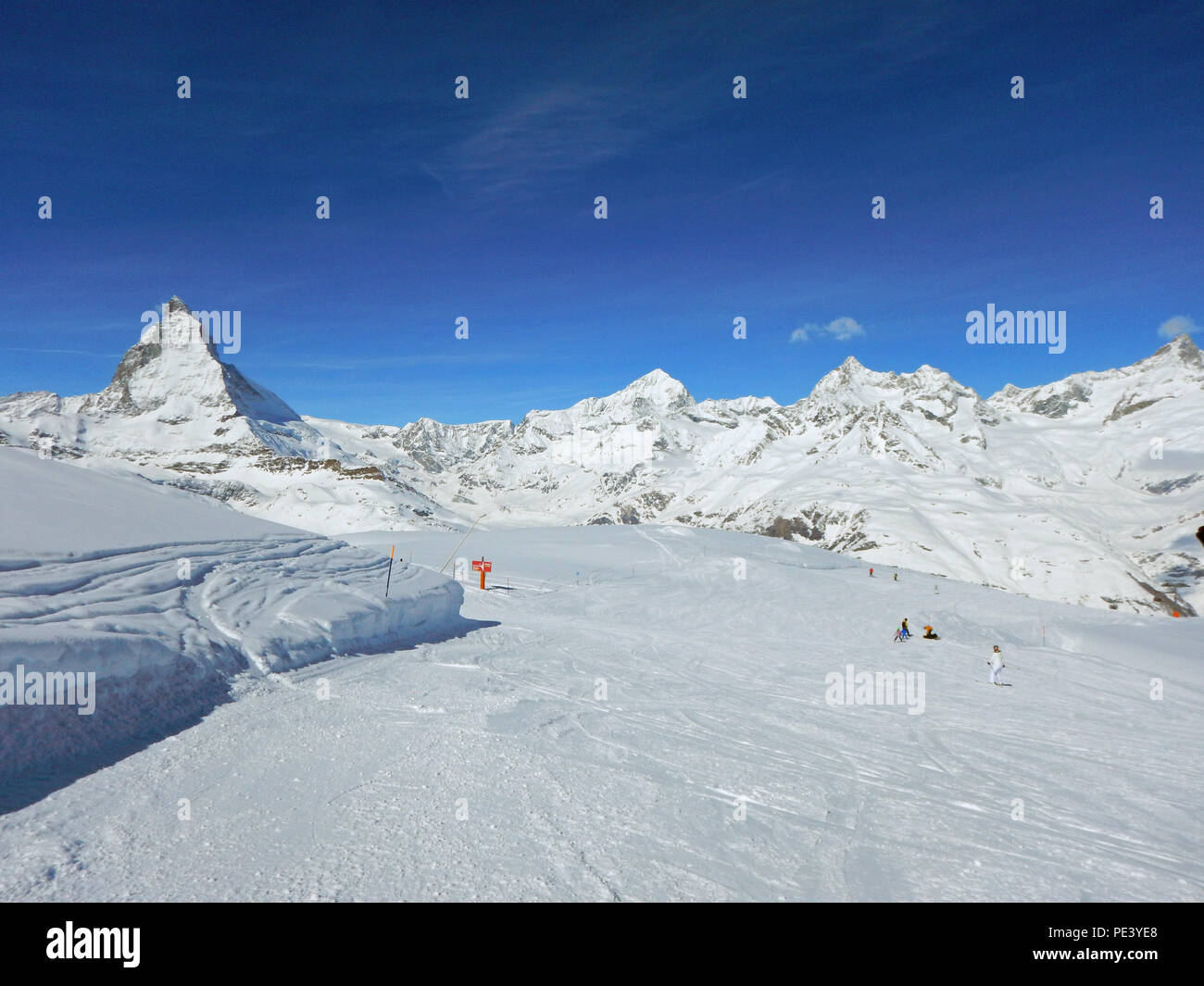 Matterhorn switzerland skiing hi-res stock photography and images - Alamy