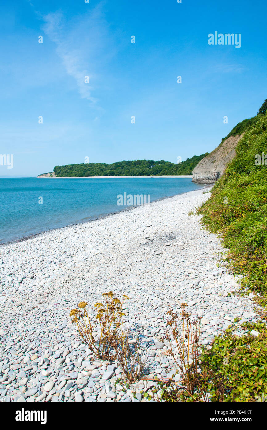 Pebble Beach, Cold Knap, Barry, with the Bull’s Nose and Porthkerry ...