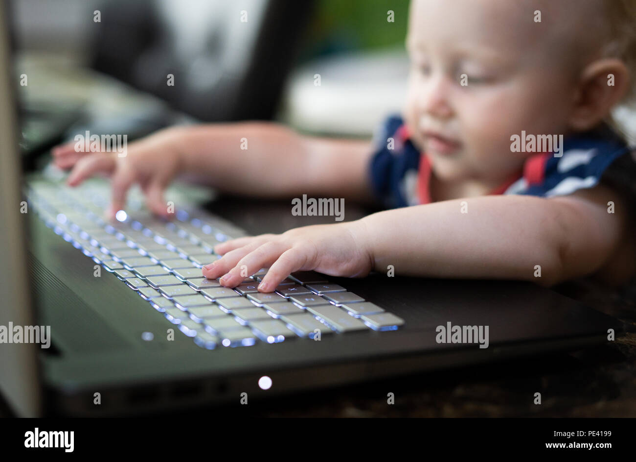 Education system tech hi-res stock photography and images - Alamy