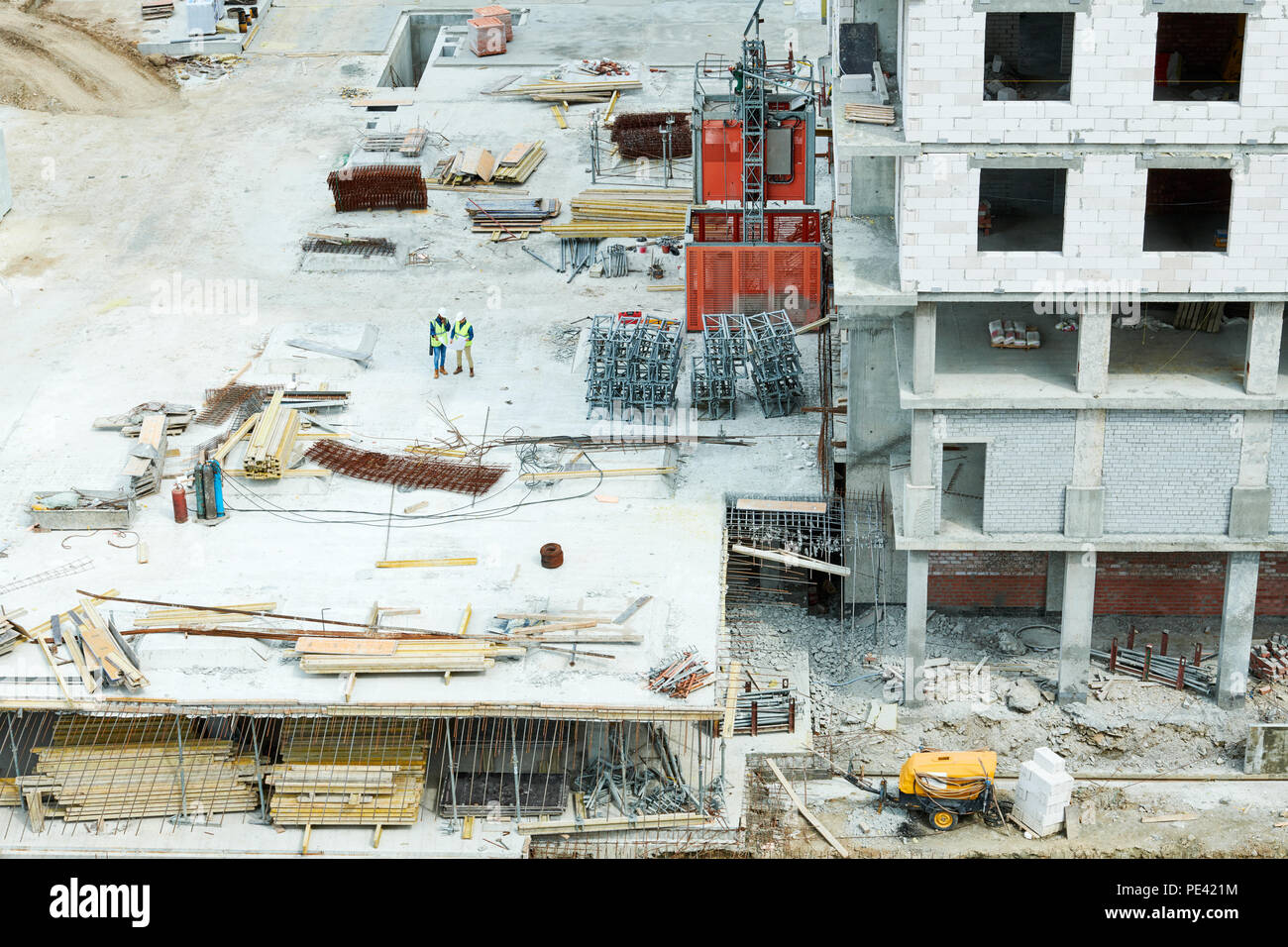 Construction site and engineers Stock Photo - Alamy
