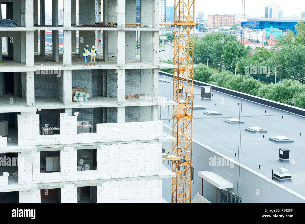 Unfinished building hi-res stock photography and images - Alamy