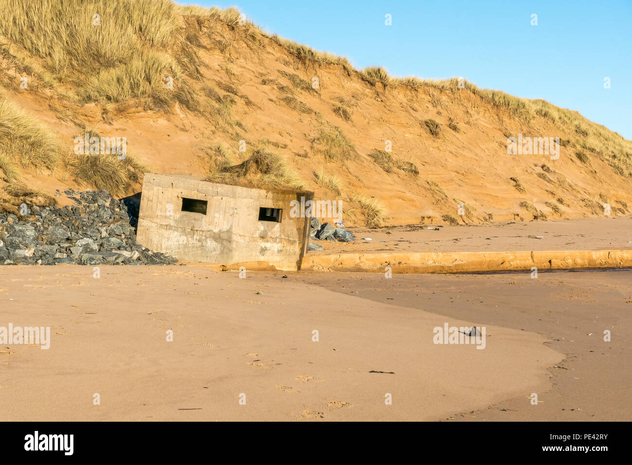 An old defence bunker on Balmedie beach Stock Photo - Alamy