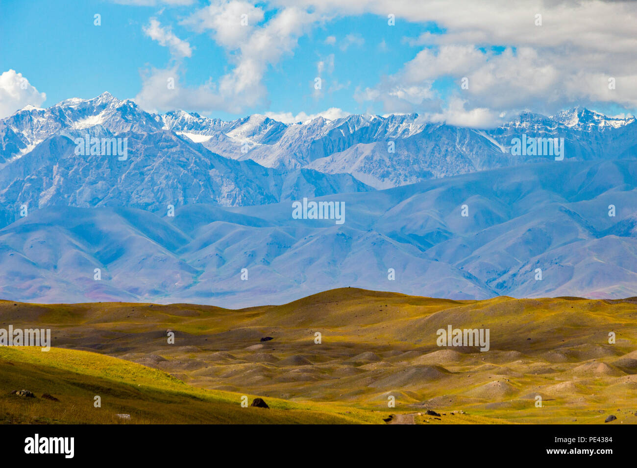 Pamir mountain range hi-res stock photography and images - Alamy