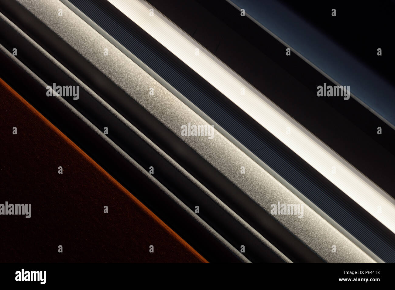Diagonal lights hi-res stock photography and images - Alamy