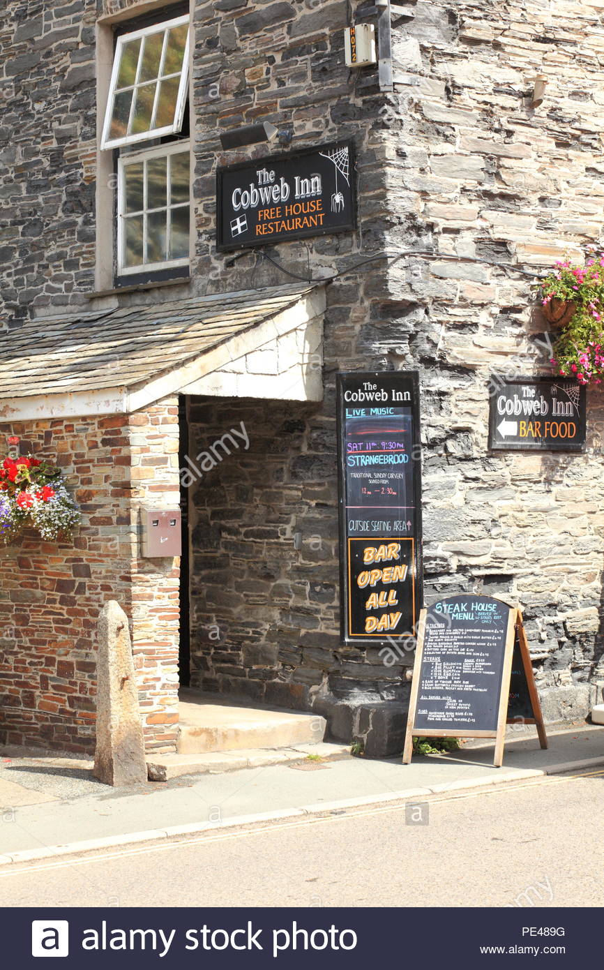 Boscastle Pub High Resolution Stock Photography and Images - Alamy