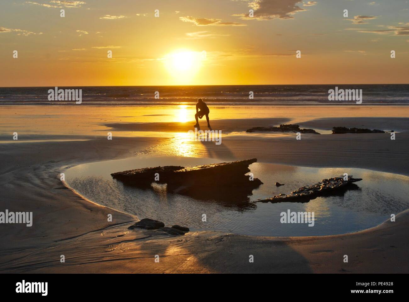 Best beach in australia cable beach hi-res stock photography and images ...