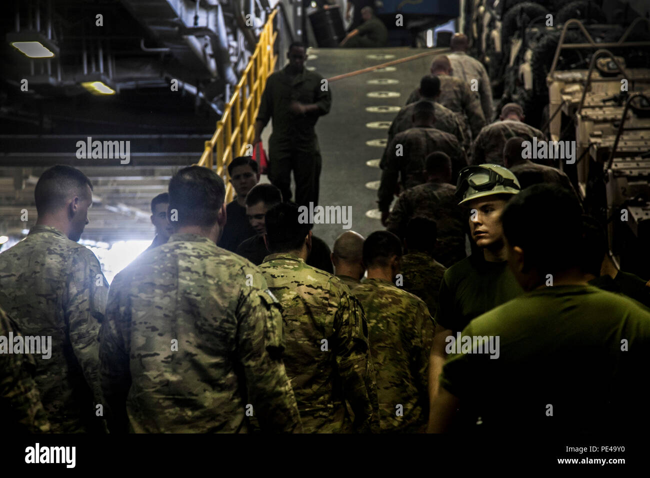ARABIAN GULF (Sept. 3, 2015) U.S. Soldiers with the 1-66th Armor ...