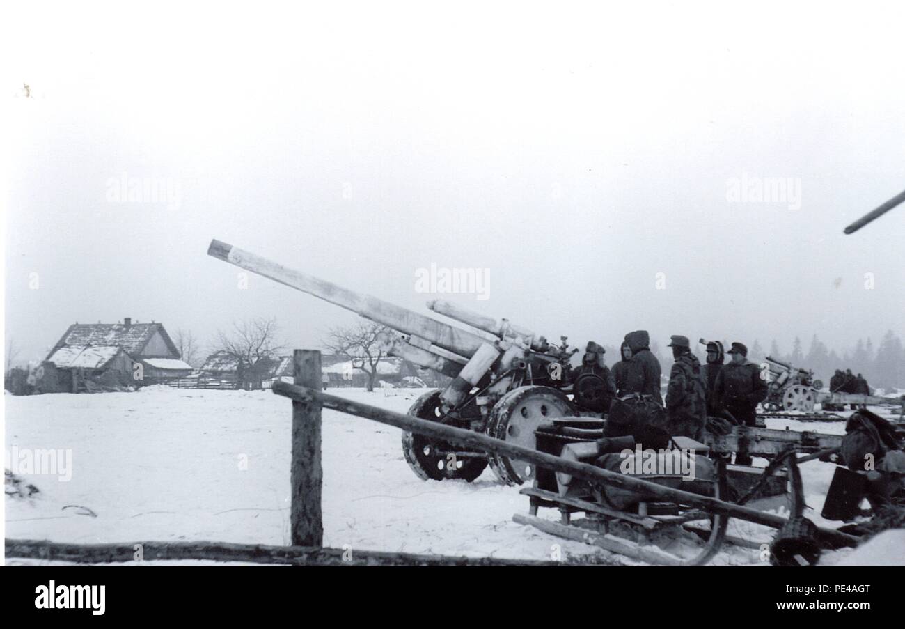 German Soldiers load Heavy Artillery Kurland Courland Russian Front ...