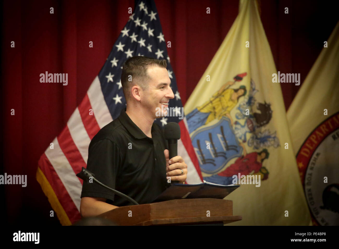 Resiliency coach and author Brian Fleming speaks to Soldiers and Airmen ...