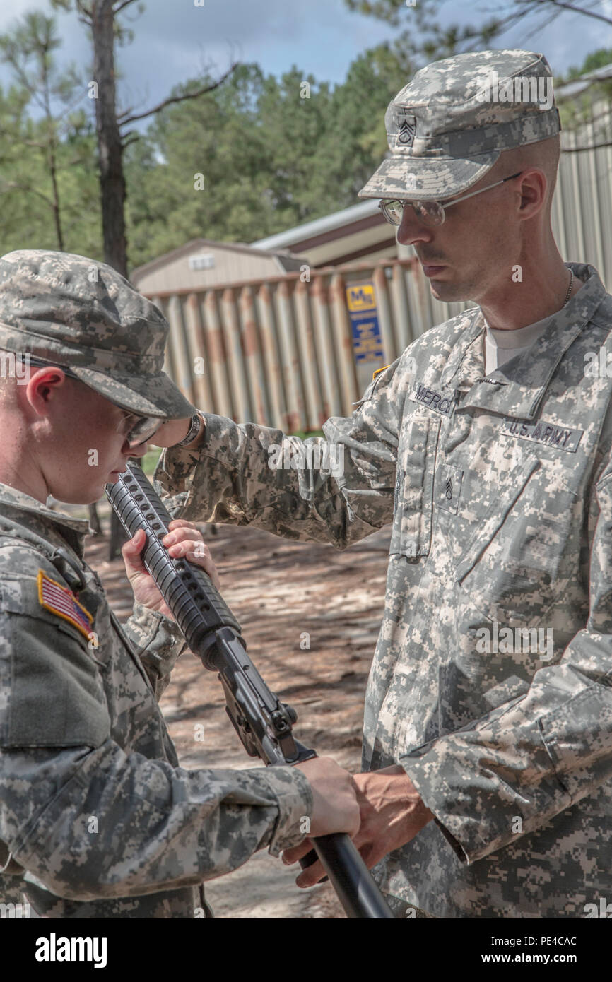 Army Reserve Drill Sergeant of the Year contestant, Staff Sgt. Mark ...