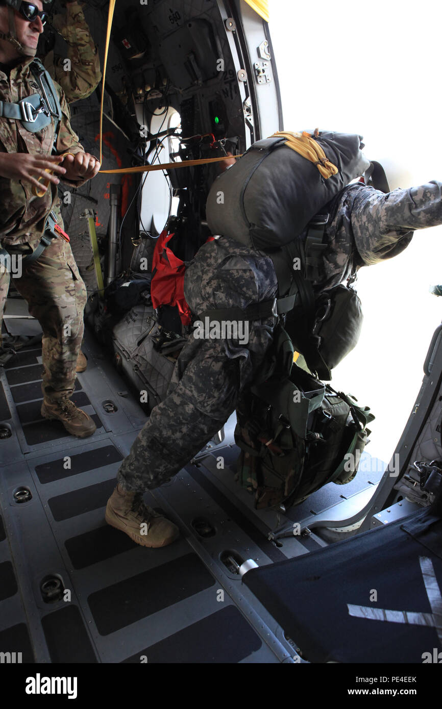 112 signal battalion hi-res stock photography and images - Alamy