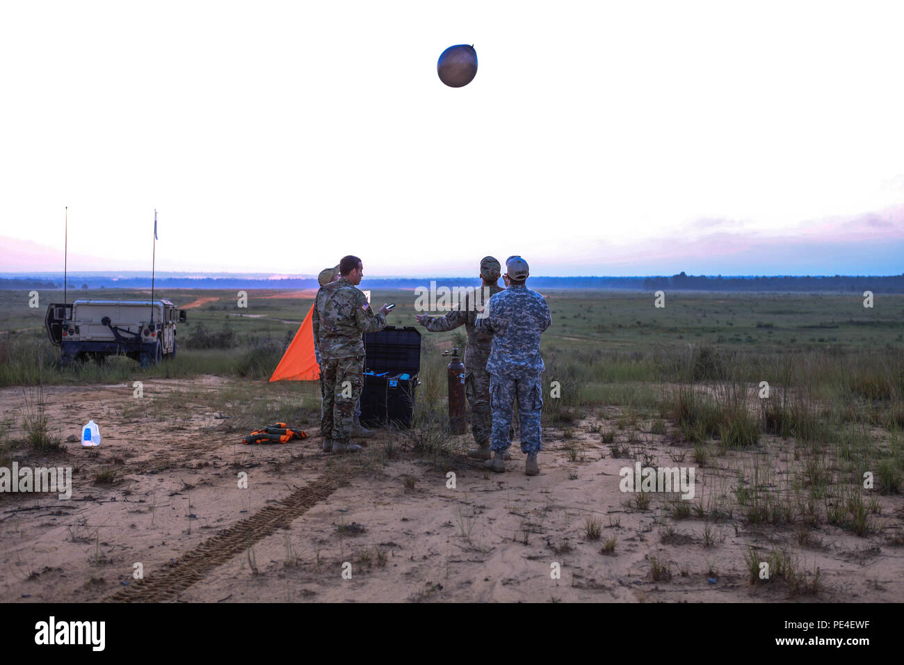 U.S. Army paratroopers with 112th Signal Battalion, 528th Special ...