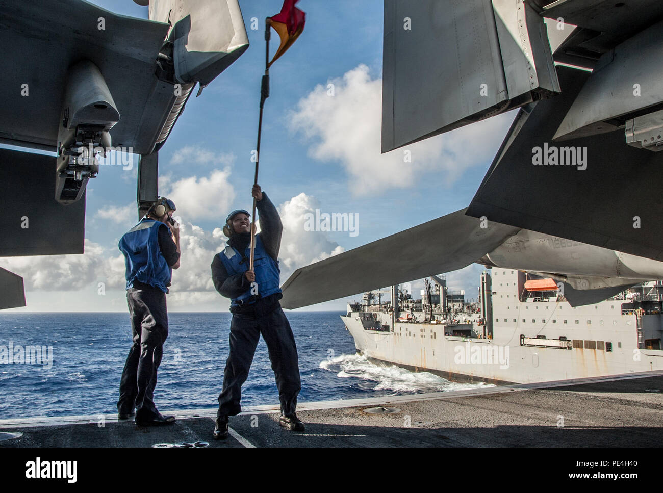 Uss ashtabula hi-res stock photography and images - Alamy