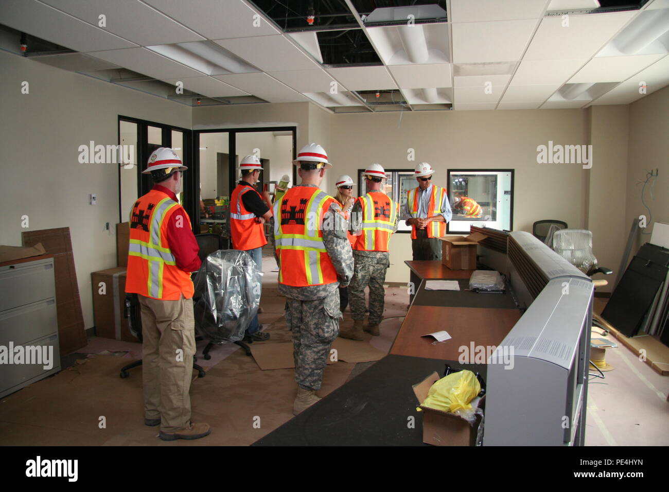 Col. Kirk Gibbs and Corps team tour the operations control room for the ...